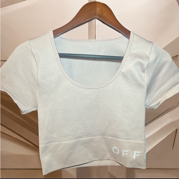 aerie | Tops | Offline By Aerie Sidewalk Seamless Crop Tshirt | Poshmark